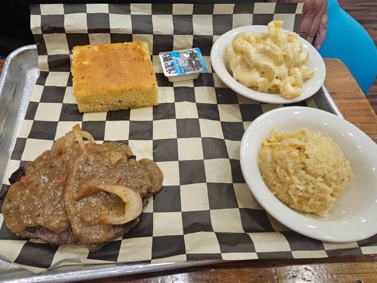 Luna's Eat and Drink - Orange Beach - Gulf Coast Journeys