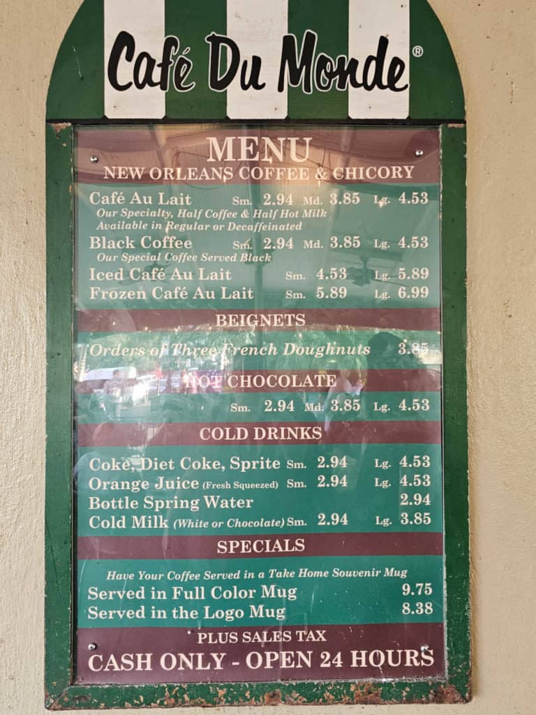 Cafe Du Monde New Orleans French Quarter - Gulf Coast Journeys